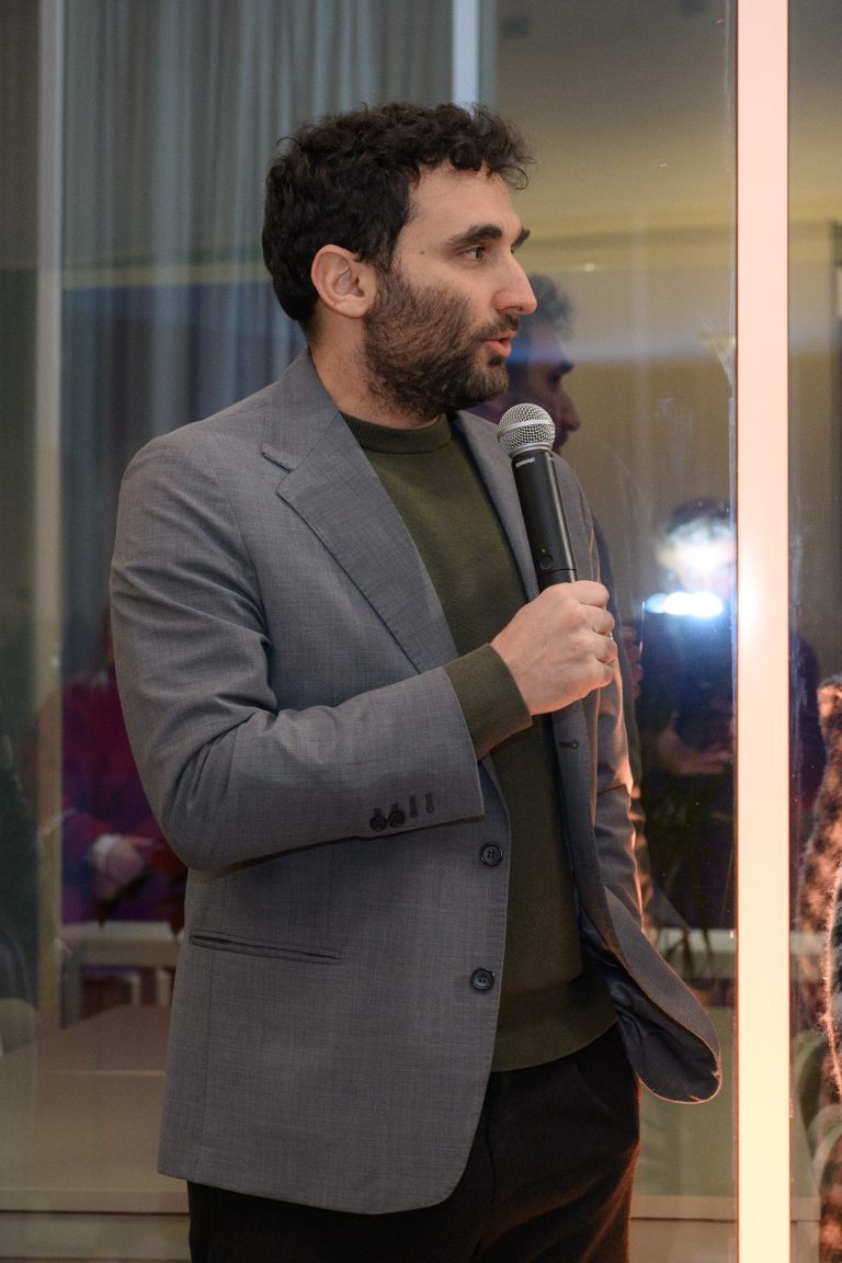 “aDigital Perspective” / “GOCAT” Gallery exhibition exploring the ...